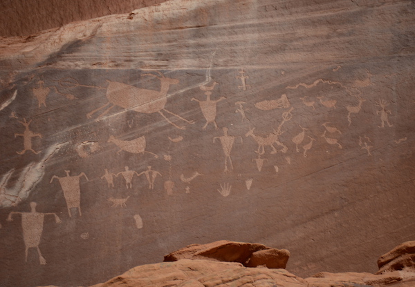 Canyon De Chelly: Stunning Views and a Window Into Ancient Lives